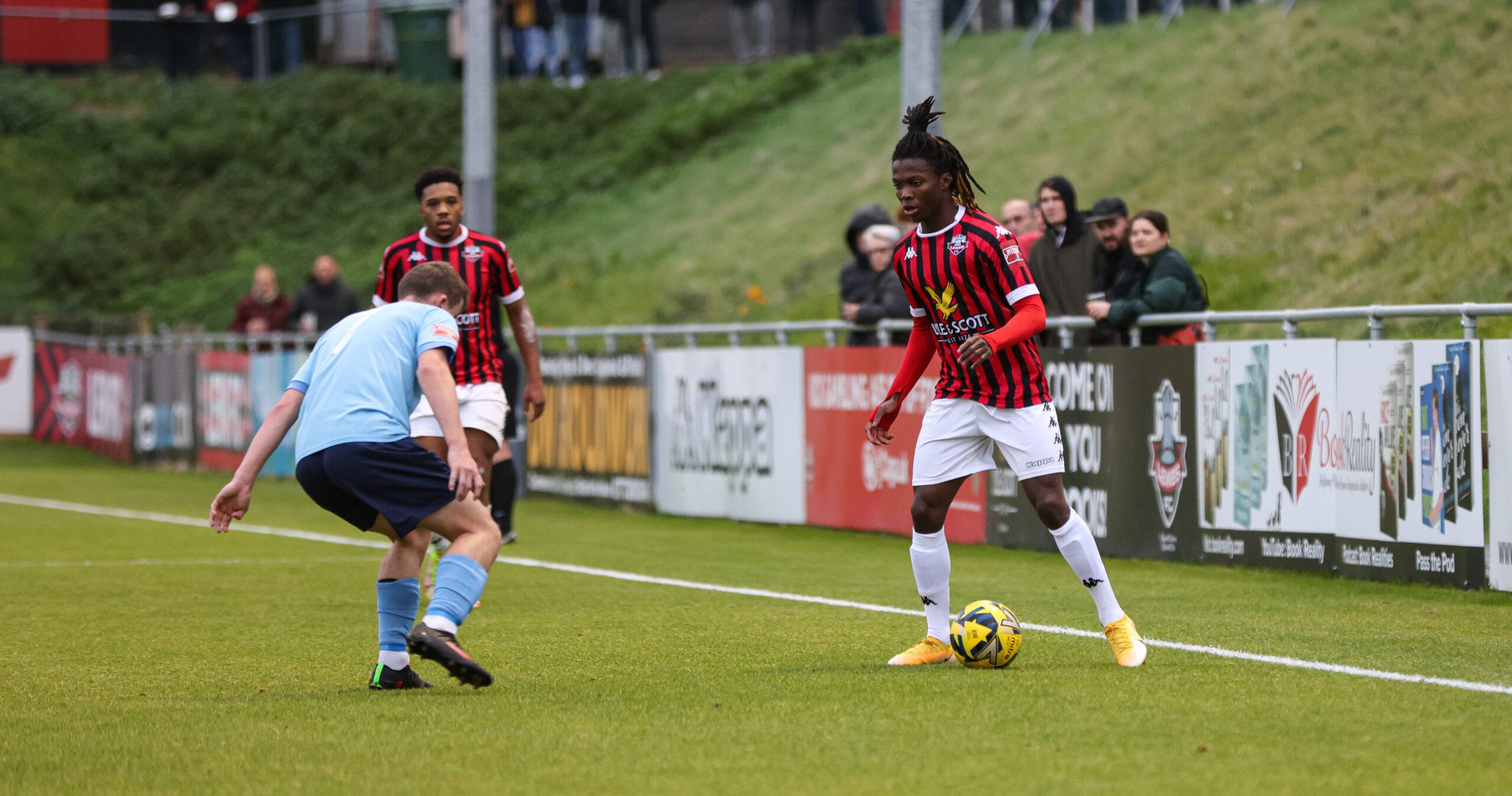 Rooks stage a late show to share the spoils with Bowers & Pitsea ...